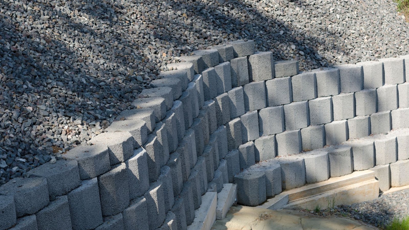 NZ 3604 Retaining Walls: Rules, Height Limits & Tips